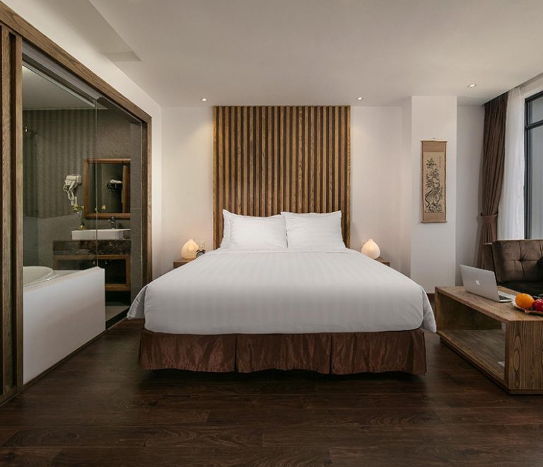 The Beaconsfield Hotel – Australia